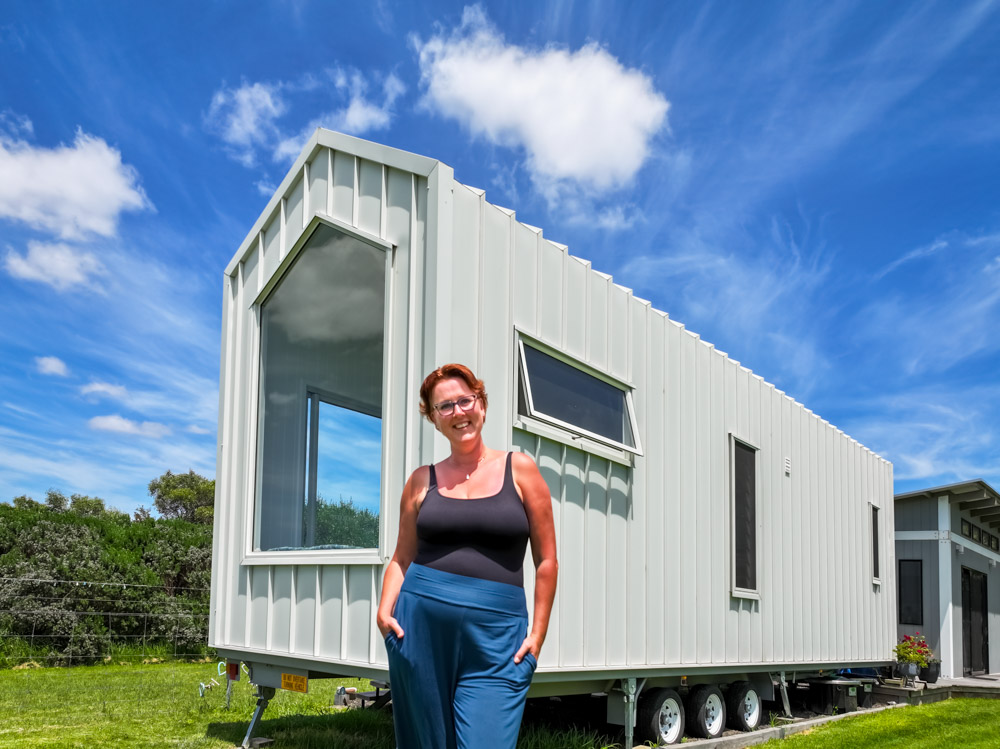 Living Big in a Tiny House - A Solo Mom's Inspiring Path to Her Dream ...