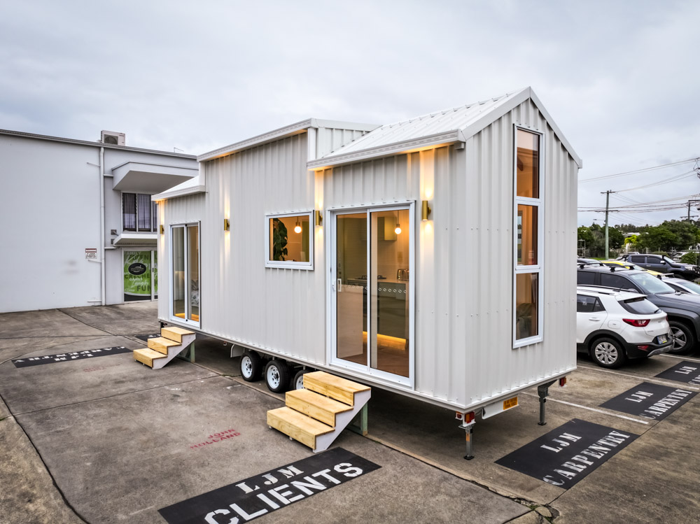 Living Big in a Tiny House - Our Tiny House 2.0! Start To Finish Build ...