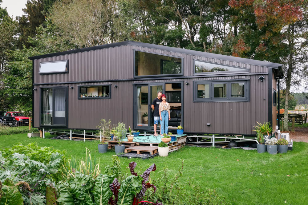 Living Big in a Tiny House - This GIGANTIC Tiny House Is Something Very ...