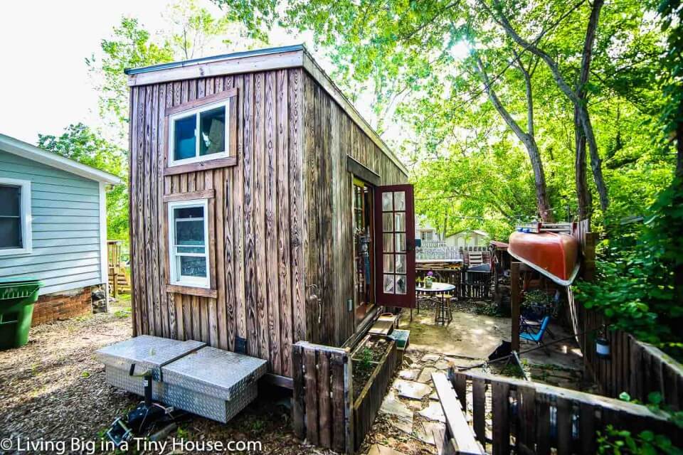 Living Big in a Tiny House - Creative Couple’s Stunning Tiny House Cost ...