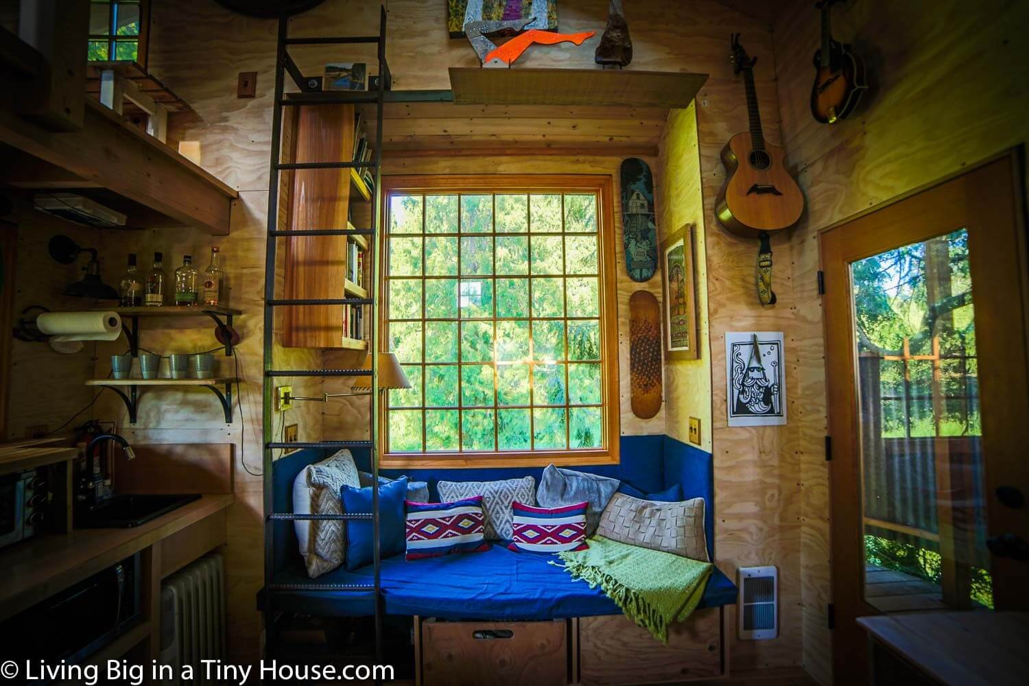 Living Big in a Tiny House - Life In The Trees With The Treehouse Masters
