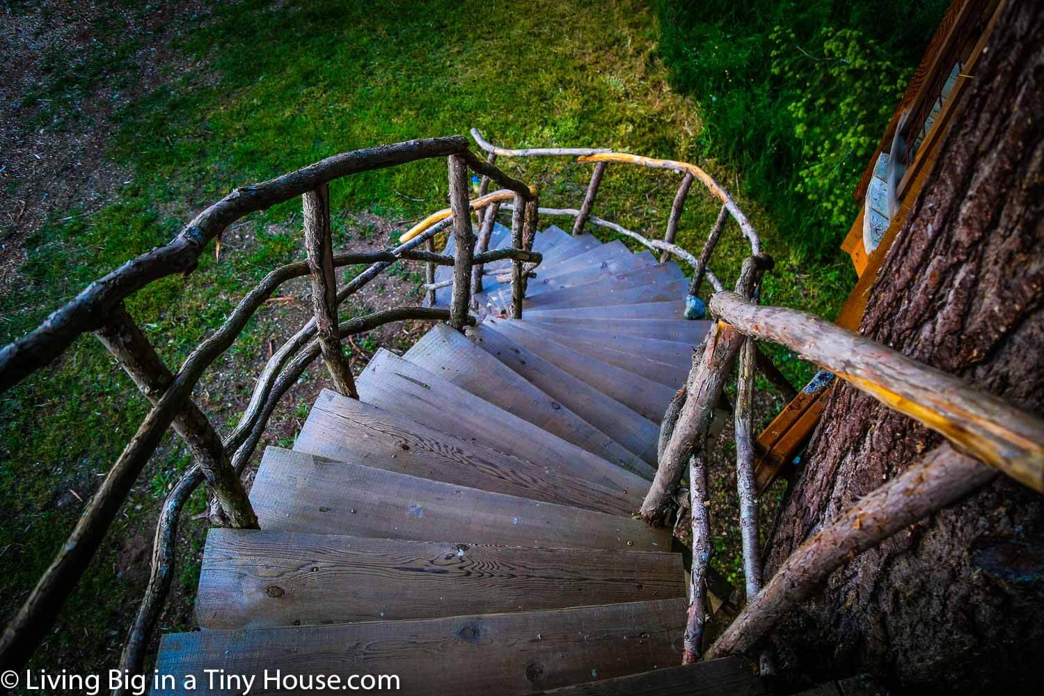 Living Big in a Tiny House - Life In The Trees With The Treehouse Masters